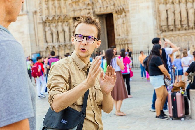 MUST SEE! History of Paris City & #1 Louvre Museum Exclusive Tour - Benefits of Personalized Attention