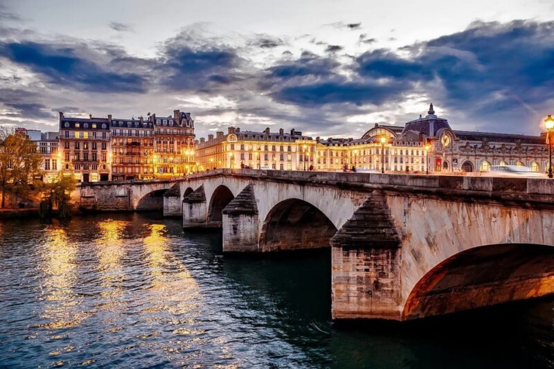 Paris: Illuminated Walking Tour - Capturing the Parisian Ambiance