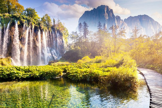 Plitvice Lakes Economy Group Tour From Split or Trogir - Packing and Preparation Tips