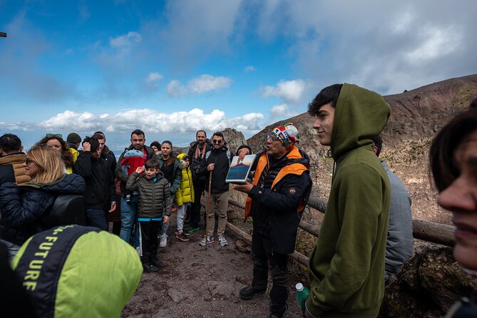 Pompeii and Vesuvius Small Group Tour From Sorrento With Pizza - Climbing Mount Vesuvius