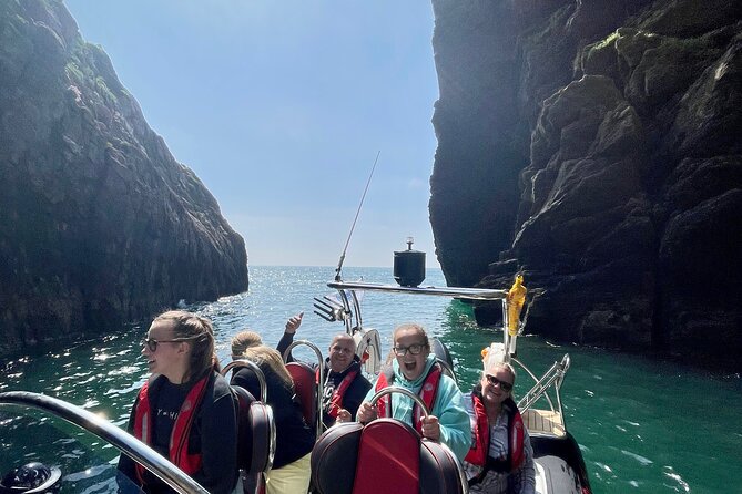 Private Coastal Boat Tour in Torquay - Safety Considerations