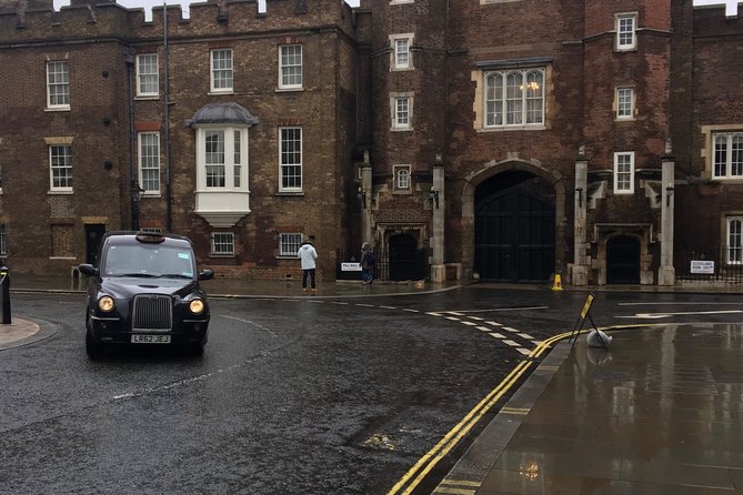 Rich People Behaving Badly - The Dark Side of Wealth and Privilege