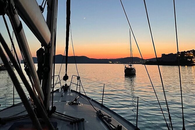 Sailing Boat Tour in the Maddalena Archipelago - Emphasis on Communication by Tour Operators