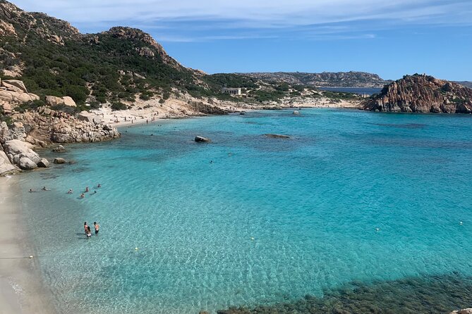 Sailing La Maddalena Archipelago With a USCG Licensed Captain. - Onboard Amenities and Refreshments