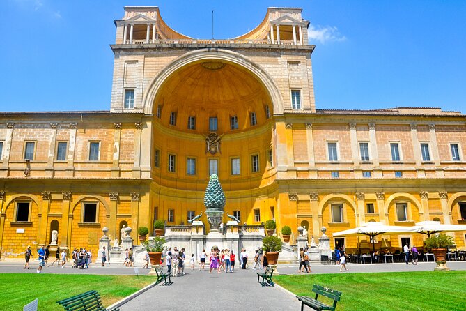 Semi-Private Vatican Museums & Sistine Chapel Tour - Admiring the Sistine Chapel