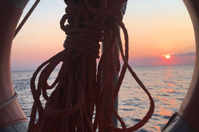Sunset Boat Tour to Cinque Terre With Aperitif on Board - Appreciating the Flavors of Italy Onboard