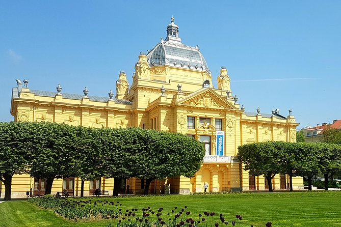 The Best of Zagreb in Half-Day - Private 4-H Tour - Vibrant Atmosphere at Ban Jelačić Square