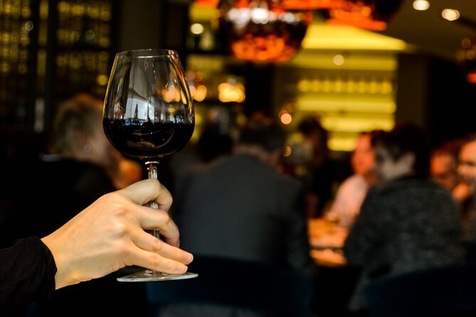 Boston Historic Pubs With Food & Drink, Ferry & Walking Tour - Average Rating and Common Praise