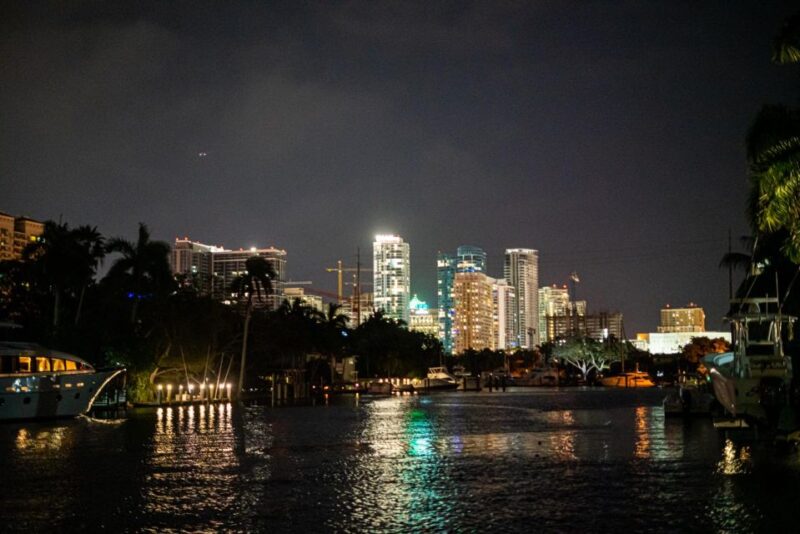 Clearwater Private Boat for 20: Evening Cruise+Dolphin Watch - The Price and Its Value