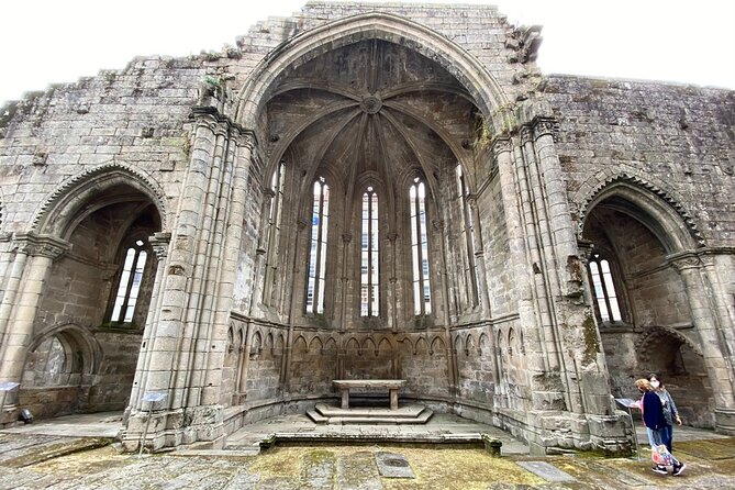 Monumental Morning Walking Tour in Pontevedra - Experience the Parisian-Inspired Architecture