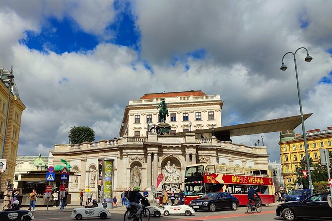 Private Vienna Highlight Tour - Discovering Viennas Rich History and Culture
