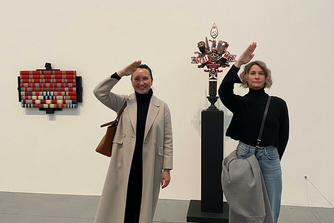 See Tate Modern With an Art Historian in London - Contemporary Art Insights With Hockney and Warhol