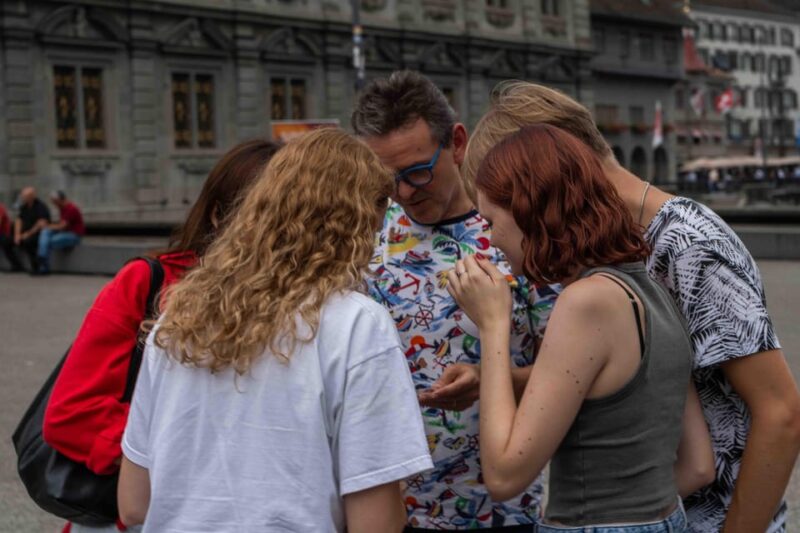 Zürich: Guided Escape Game - Polybahn Ride, Snacks and Drinks - Exploring Secrets and Solving Puzzles