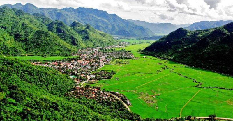 Amazing Mai Chau Day Tour- Small Group with Biking and Lunch - Key Points