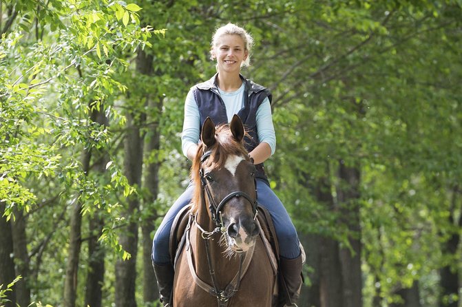 Bariloche Horseback Riding & Traditional Argentine Barbecue Tour - Tour Overview and Details