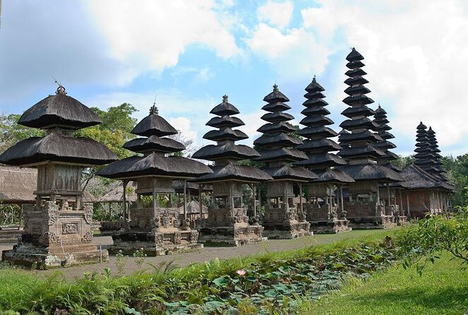 Beratan , lake side temple tour , all inclusive - Introduction