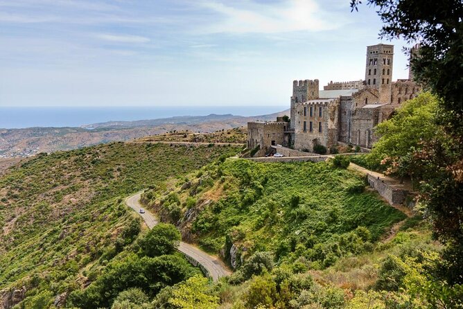 Cala Murtra: Immerse Yourself in the Beauty of an Underwater World - Key Points