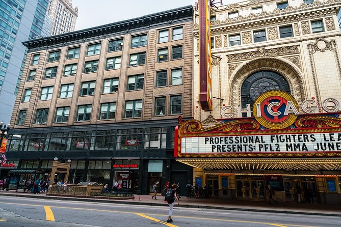 Chicago Walking Tour: A Walk Through Time - Starting at the Chicago Architecture Center
