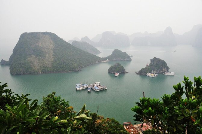 CozyBay Boutique 2D1N Kayak, Swiming ,Titop, Cave, Expressway way - Key Points