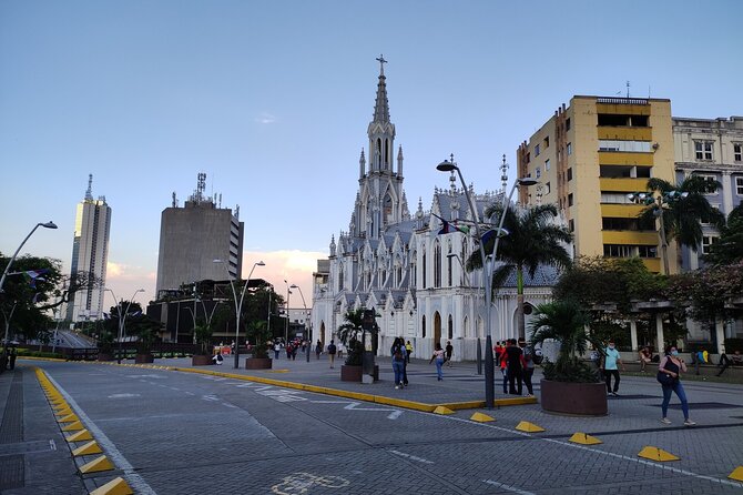 Cristo Rey, Tertulia Museum and Downtown Cali City Tour - Tour Overview and Highlights