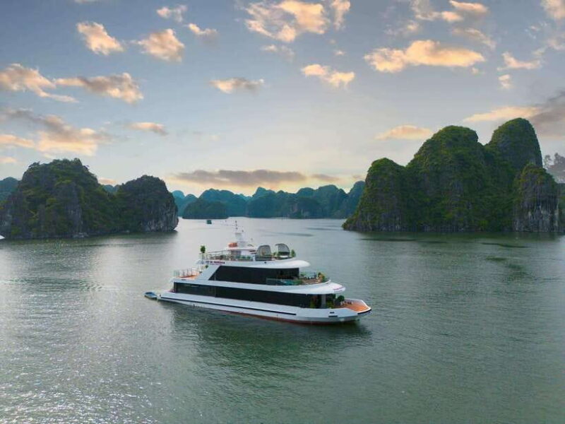 D'Charme Luxury Cruise Discover the MOST Stunning Lan Ha Bay - DCharme Luxury Cruise: Discover the MOST Stunning Lan Ha Bay