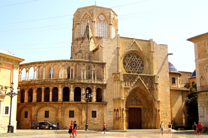 Essential Valencia Tour - Meeting and End Points