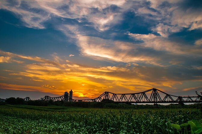 Hanoi City Bike Tour through Banana Island & Food Tasting - Key Points