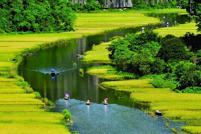 Hanoi to Ninh Binh 1 day: Trang An - Tam Coc - Mua Cave - Hoa Lu - An Honest Breakdown of the Hanoi to Ninh Binh Tour