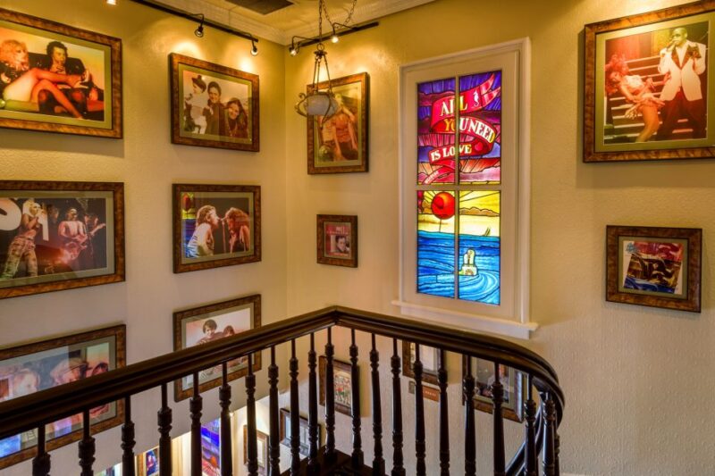 Hard Rock Cafe Key West - Hard Rock Cafe Key West: A Rock n Roll Dining Experience in Paradise