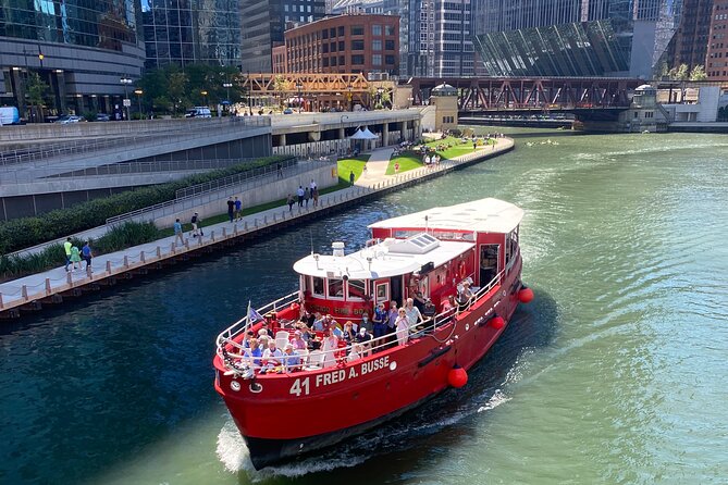 Historical and Architectural Chicago Fireboat River/Lake Cruise - Introduction