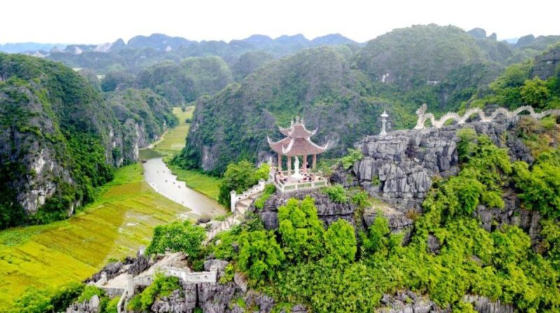Hoa Lu - Tam Coc - Mua Cave / Limousine Transfer - Key Points