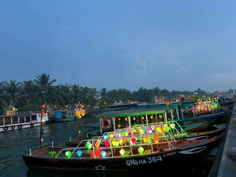 Hoi An: Evening Food Tour with River Cruise - Key Points