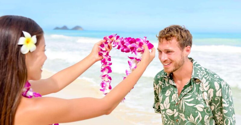 Kauai: Lihue Airport Honeymoon Lei Greeting - Introduction