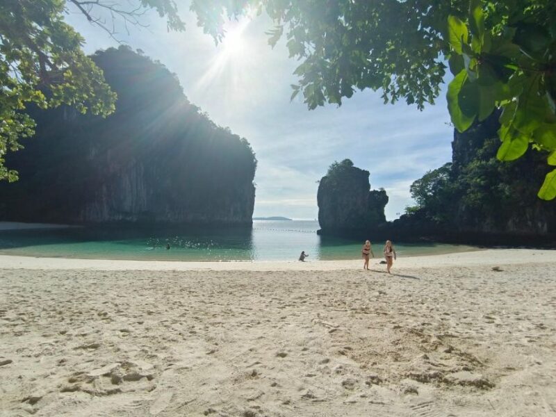 Krabi Hong Sunrise Island Private Luxury Vintage Boat - Key Points
