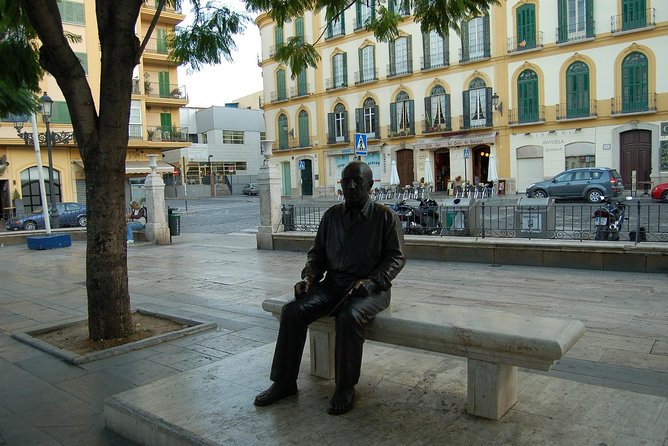Málaga Picasso Museum Private Guided Tour - Overview of the Picasso Museum Tour in Málaga