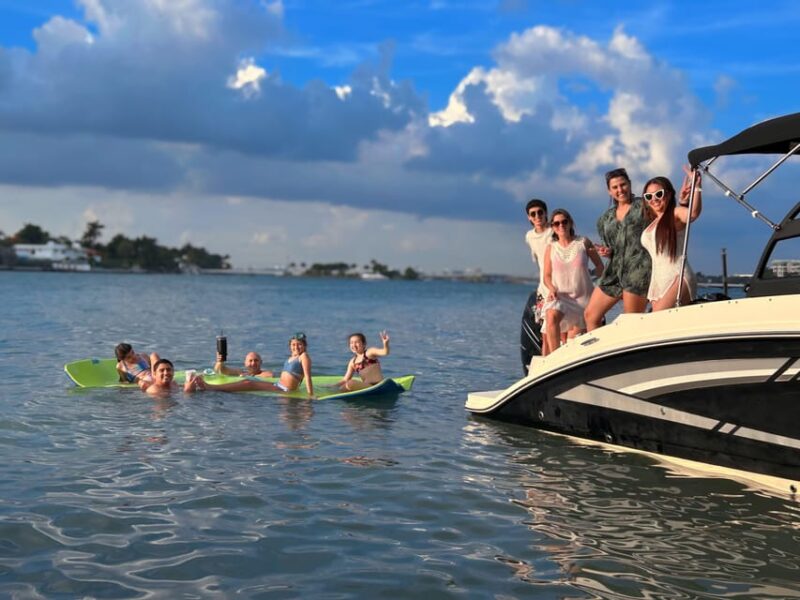 Miami: Private Luxury Boat Charter with a Captain - Key Points