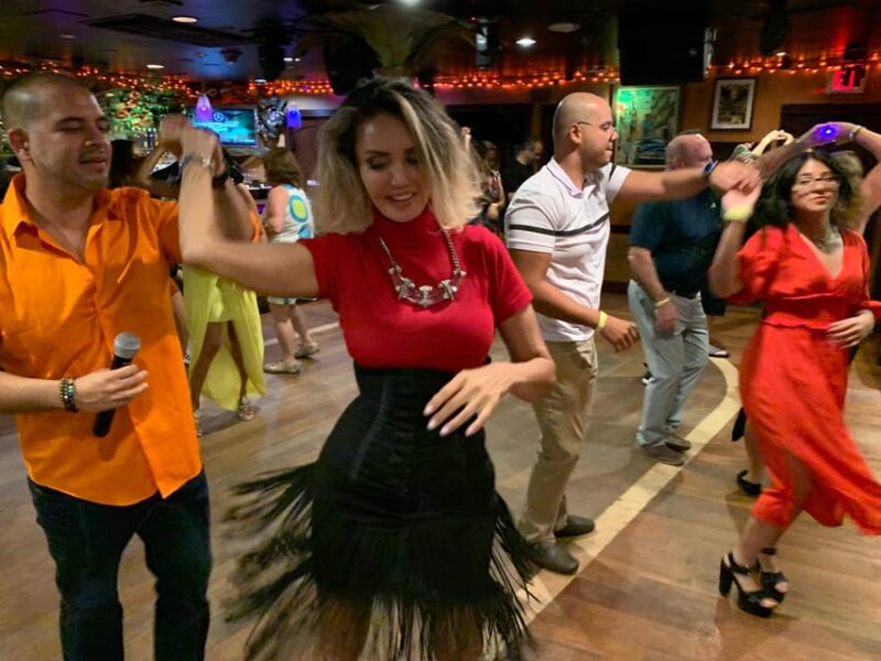 Miami Salsa Party: Lessons, Mojitos, Appetizers & Live Music - Key Points