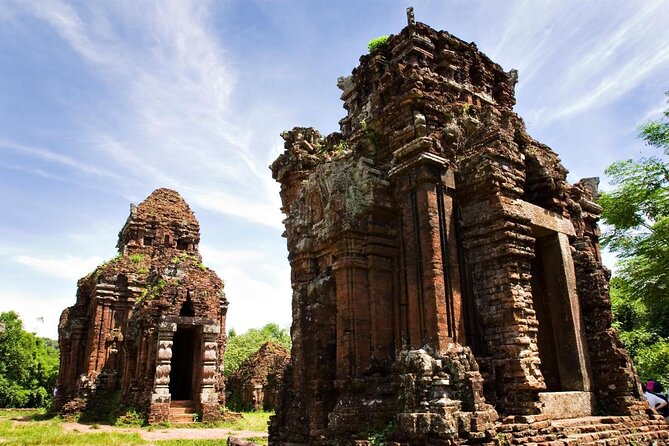 My Son Sanctuary Early Morning Tour 6 am w Banh my and Coffee - Key Points