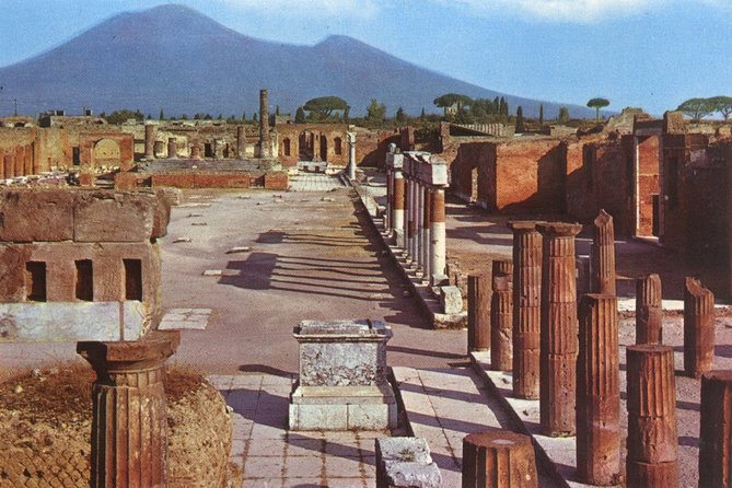 Naples Shore Excursion Mt Vesuvius and Pompeii Day Trip - Key Points