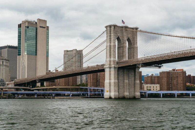 NYC: Around Manhattan Official NYC Architecture Cruise - Key Points