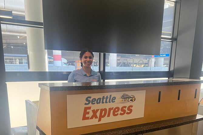 One-Way Transfer: SeaTac Airport to Seattle Piers 66 & 91 - One-Way Transfer: SeaTac Airport to Seattle Piers 66 & 91