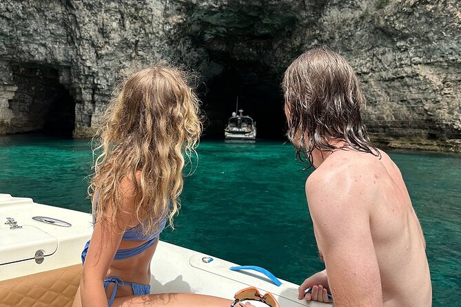 Private Boat Tour to Blue Lagoon Comino Caves and Gozo - Key Points