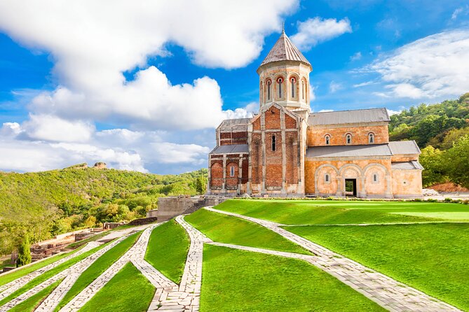 Private Tour From Tbilisi to Kakheti Sighnaghi With Wine Tasting - Key Points
