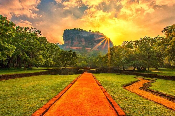 Sri Lanka Private Tour 8 days-Driver/vehicle/accommodation H/B - Exploring Sri Lanka in Comfort and Style: A Review of the 8-Day Private Tour