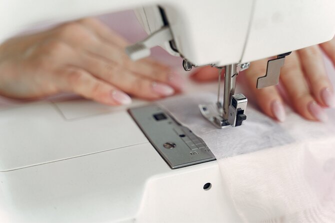 2-Hour Private Shopping Tour in Rome with Personal Stylist - Personal Shopper