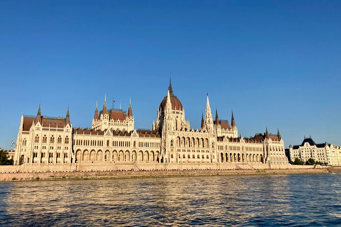 8-hour private Budapest city tour by car / minivan - Why Travelers Love This Tour