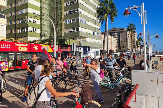A private stroll cycling around Cádiz + bike rental - Who Will Benefit Most?