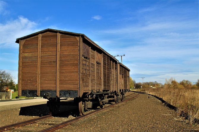 Auschwitz & Birkenau English guided tour by private transport from Katowice - An In-Depth Look at the Auschwitz & Birkenau Tour
