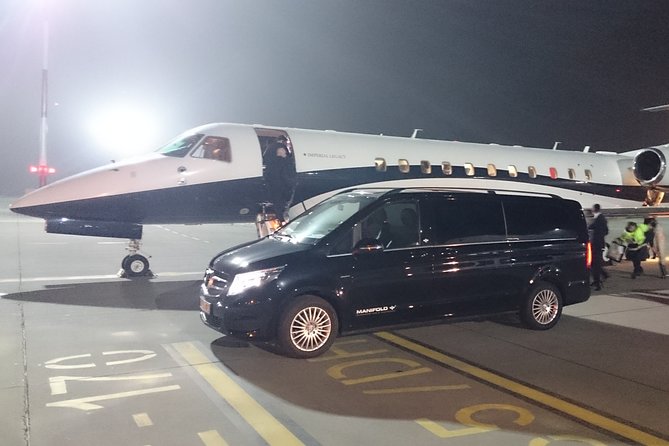 Cracow to airport transfer by minivan