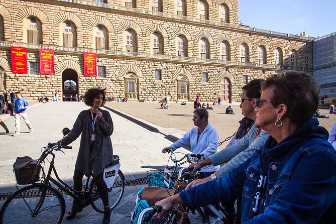 Florence Vintage City Bike Tour: Small Group Experience
